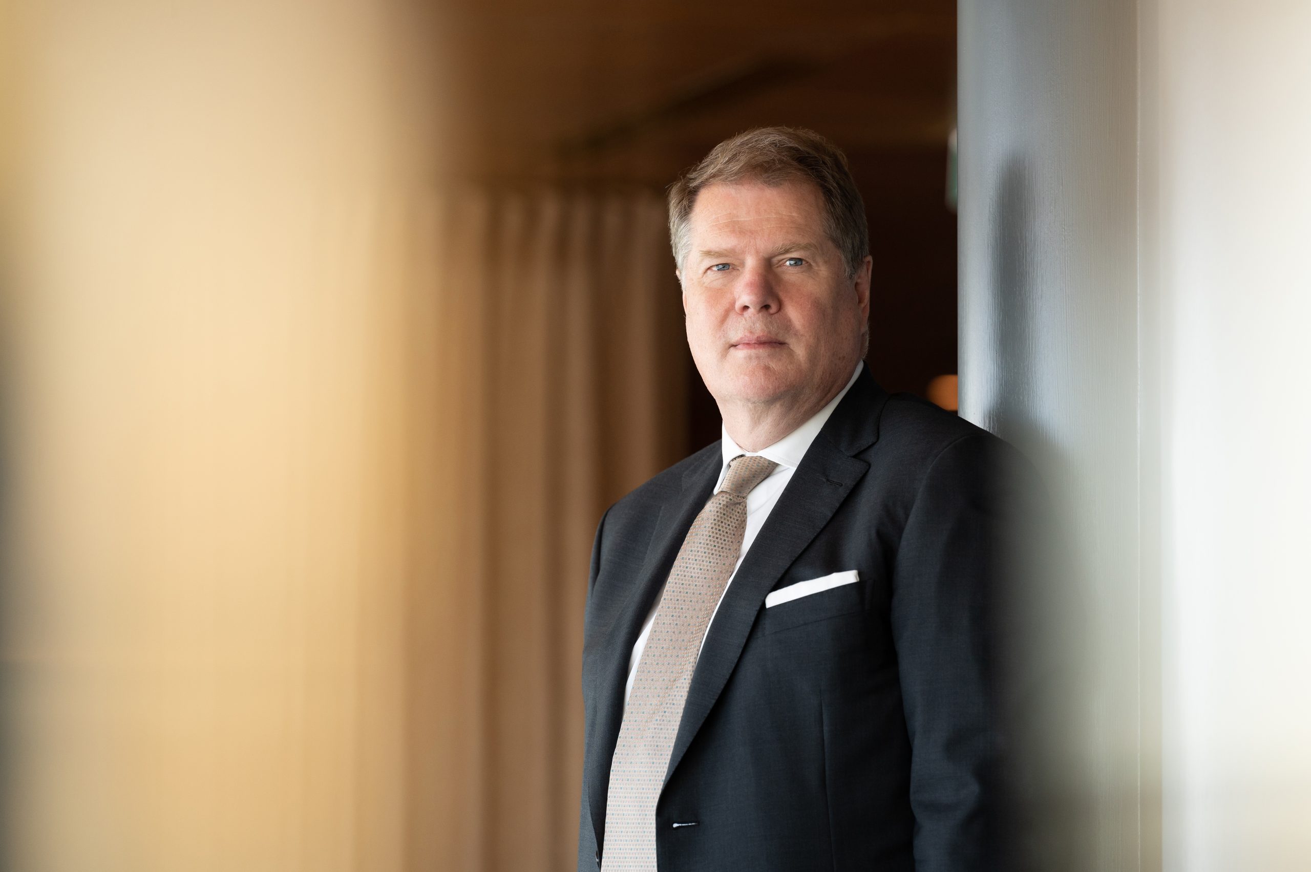 EK:n hallituksen puheenjohtaja Harri Broman: Kannustan kaikkia suomalaisyrityksiä mukaan Auta ...